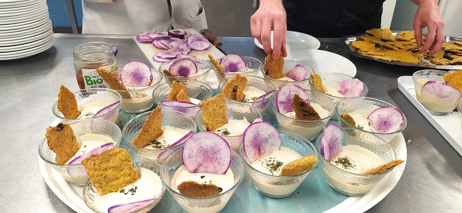 Un atelier cuisine et une cantine solidaire et inclusive au Pôle ...